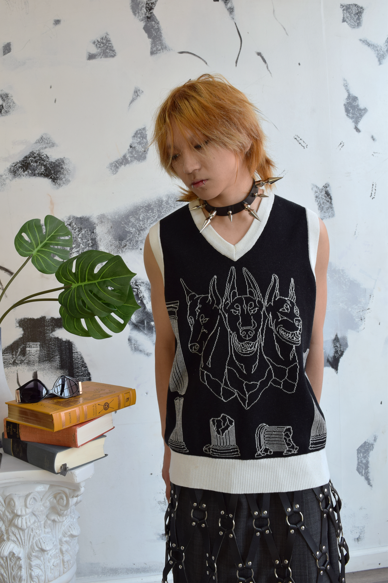 Cerberus Sweater Vest in Black and White – Vivat Novum